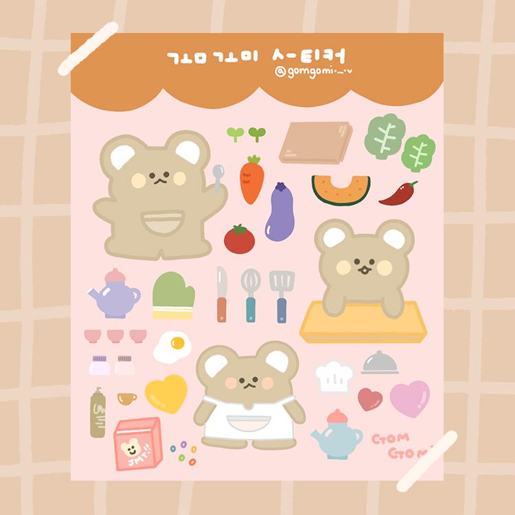 Cute bear Gomgomi is cooking sticker | Webudding